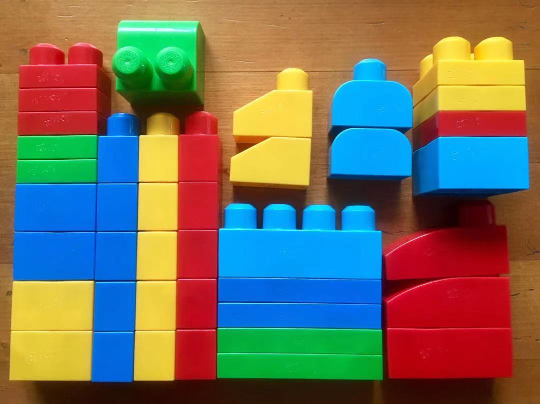 Mega Blocks Set 2 - Donated by Mo Yan